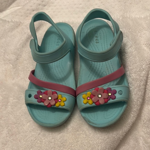 CROCS | Shoes | Crocs Floral Sandals Blue And Pink | Poshmark